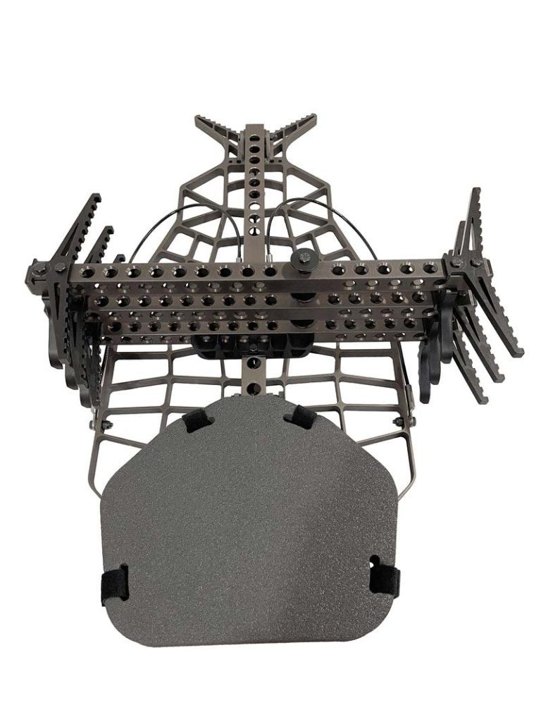 Review: The Hunting Beast Treestand and Climbing Sticks - North ...