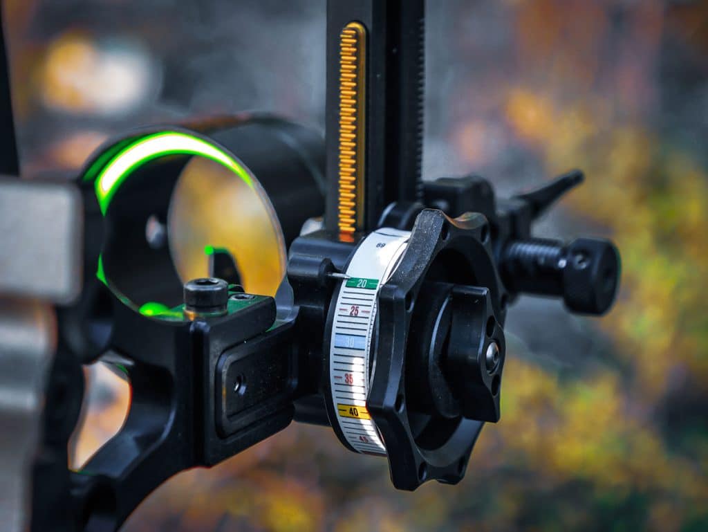 Choosing the Right Bow Sight: Fixed Pin vs. Single-Pin Slider - North ...